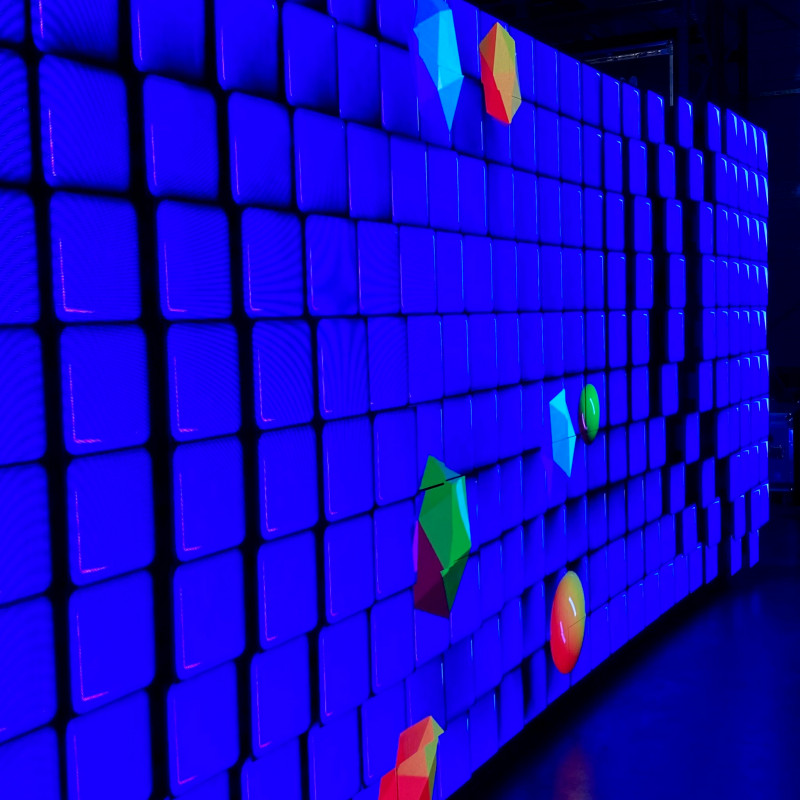 P1.9 KINETIC LED WALL
